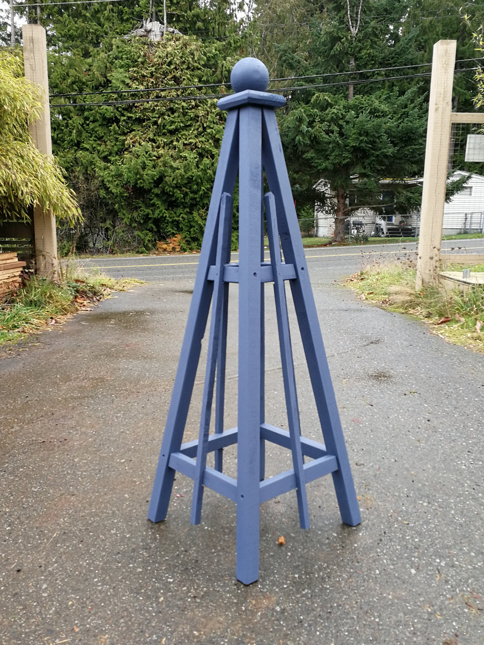 4' Select Cedar Obelisk with Sphere Finial / Natural or with Solid Sta ...